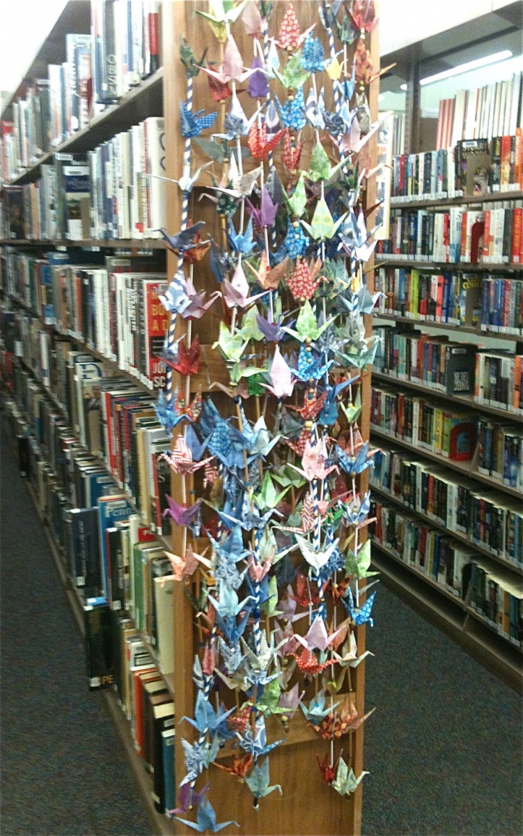 1000 Cranes at the Dormont Library in Pittsburgh, Pennsylvania | Magyan ...